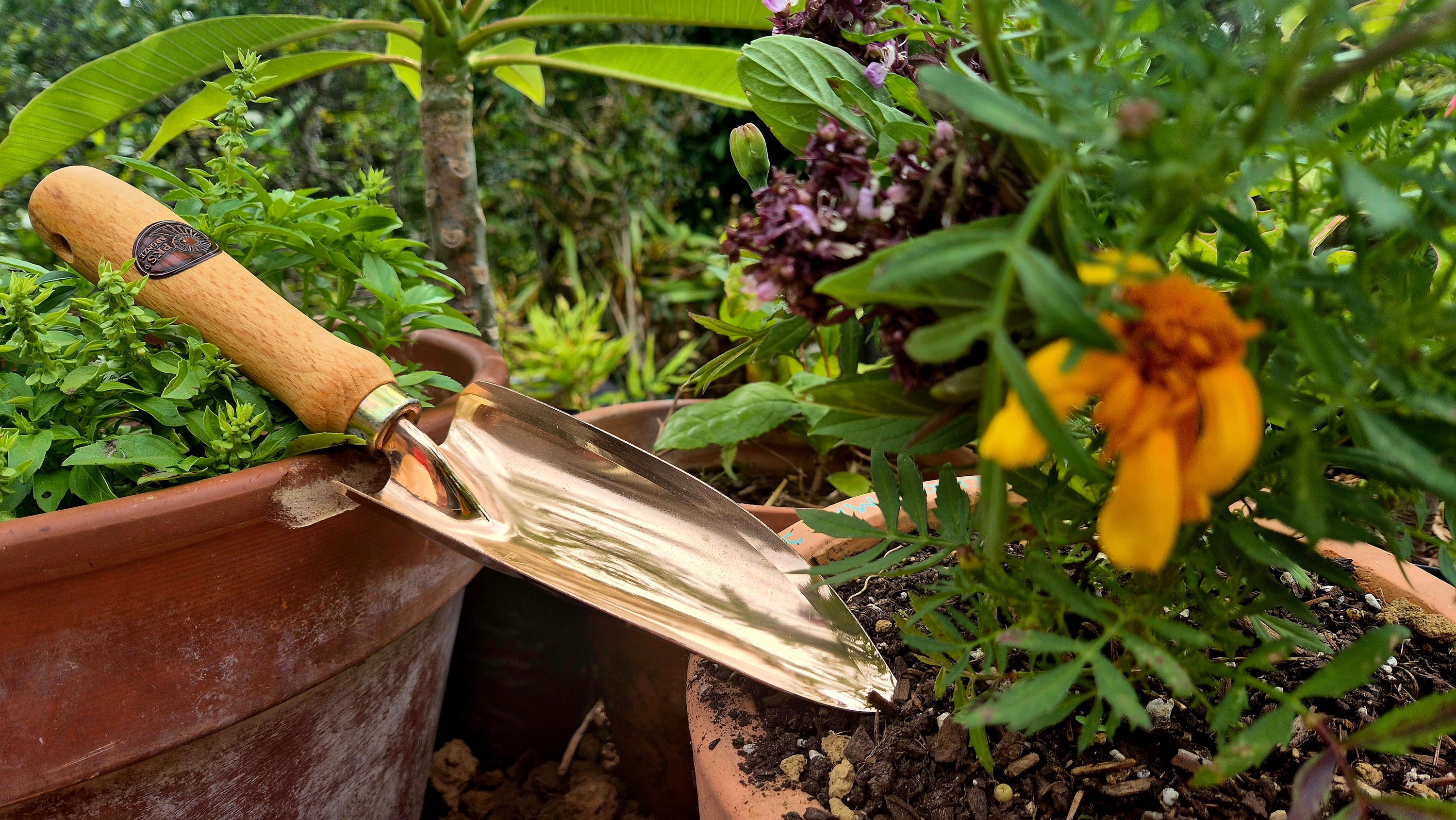 High quality hand gardening tools for small farms and home gardeners ...